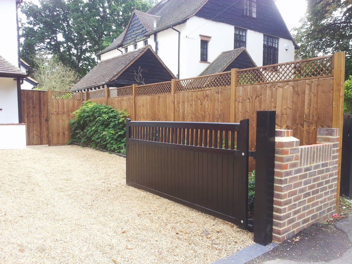 The Top 44 Plastic Fence Companies