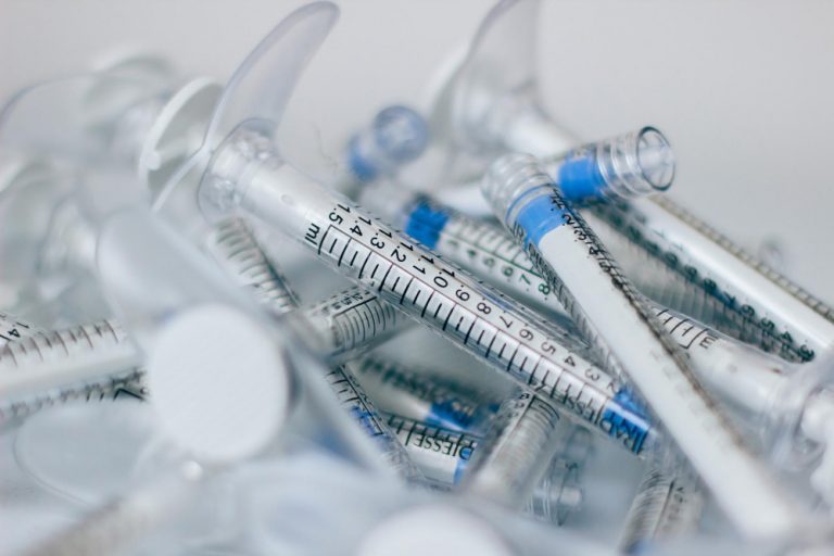 How to Make Plastic Extrusion from Medical Waste: An Essential Guide